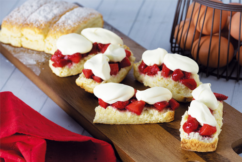 Courtney Roulston’s Raspberry & Vanilla Scone Slab | Bulla